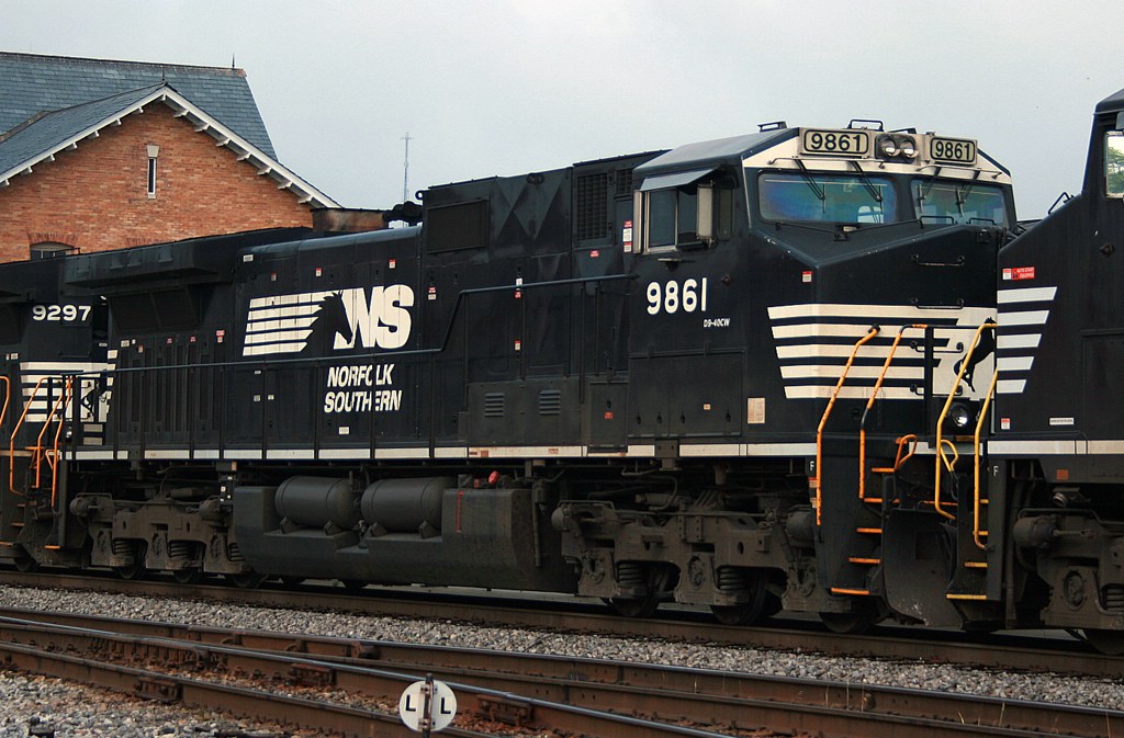 NS 9861